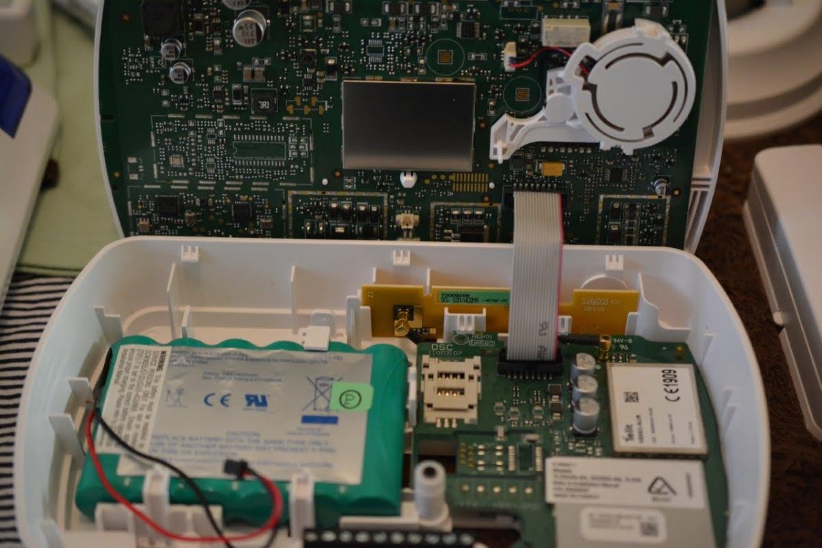 Installing DSC IMPASSA Alarm Panel: Product Review | SEN.news - No. 1