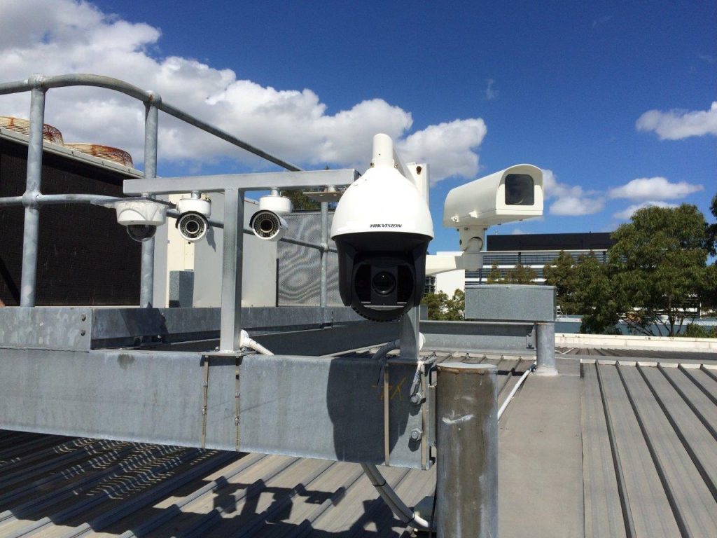 Hikvision Darkfighter PTZ Review | SEN.news - No. 1