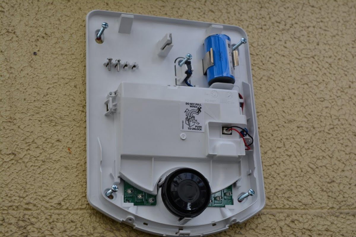 Installing DSC IMPASSA Alarm Panel: Product Review | SEN.news - No. 1