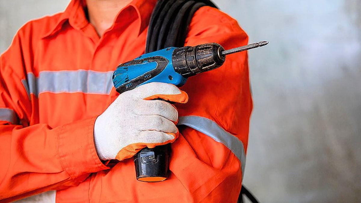 Drilling Metal 101 | SEN.news - No. 1