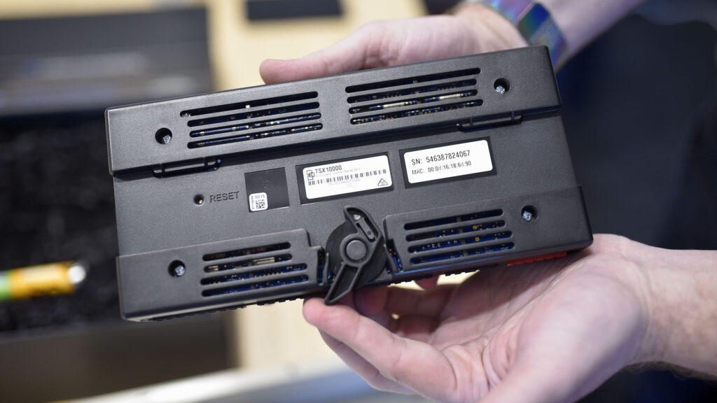 Tecom Discovery First Production Version | SEN.news - No. 1