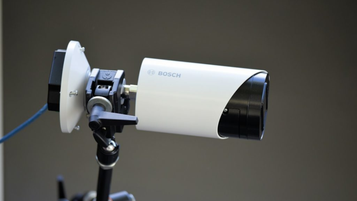 Bosch DINION IP 3000i IR Bullet Camera | SEN.news - No. 1